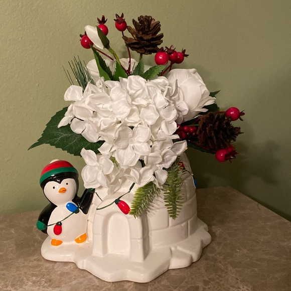 Teleflora | Holiday | Teleflora Penguin Ceramic Planter And Nwt Winter ...